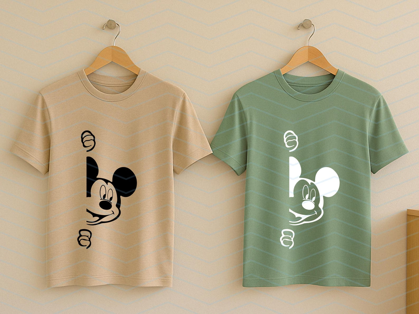 Funny Mickey Peek SVG PNG: Cartoon Character Cut File (digital Download ...