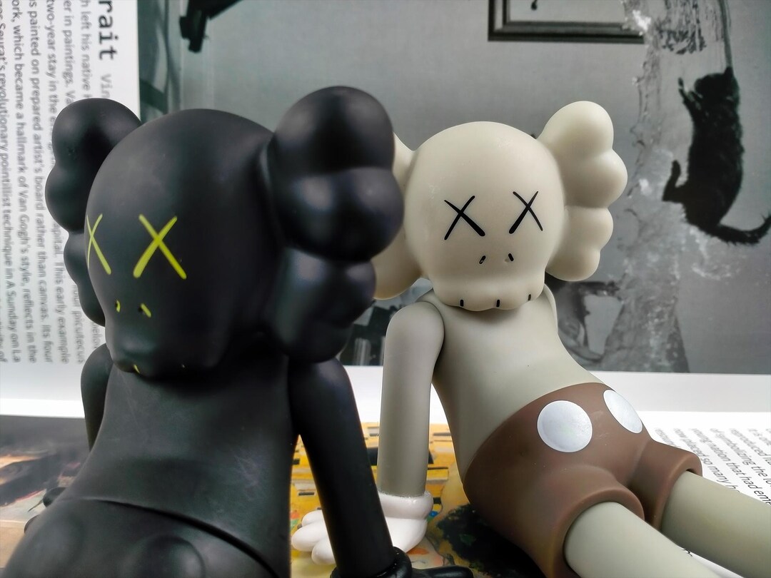Kaws Ornaments Kaws Sculpture Decorations Kaws Desktop Ornaments Kaws ...