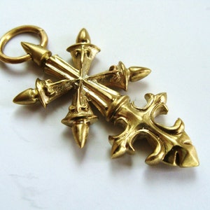 Vagrant Story Necklace - Rood Inverse Necklace - Custom Anime Design ...