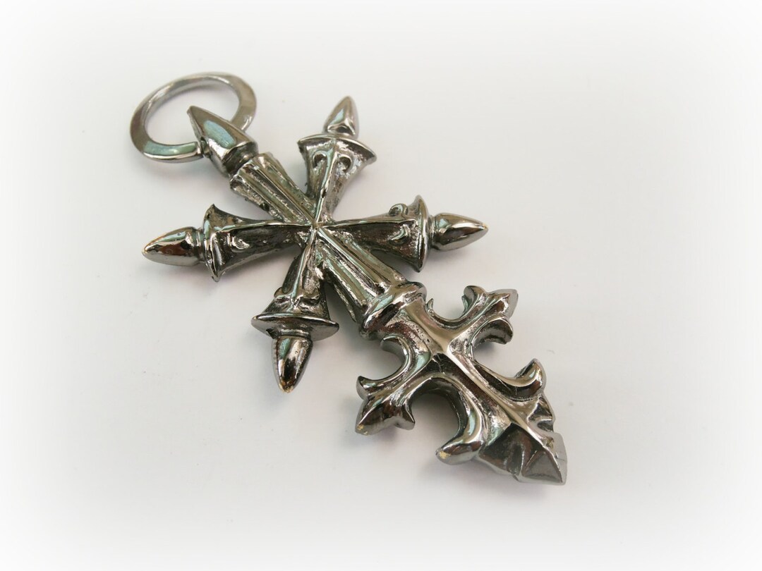 Vagrant Story Necklace - Rood Inverse Necklace Made to Order - Black ...