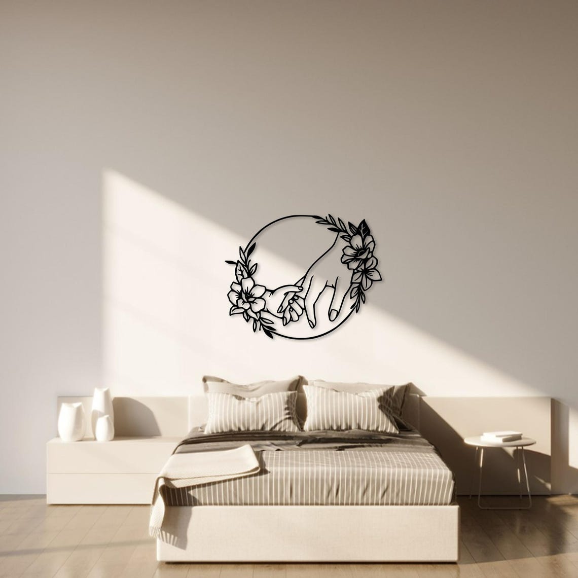 Baby Hand and Mother Hand Wall Decor, Modern Line Art Metal Wall Decor ...