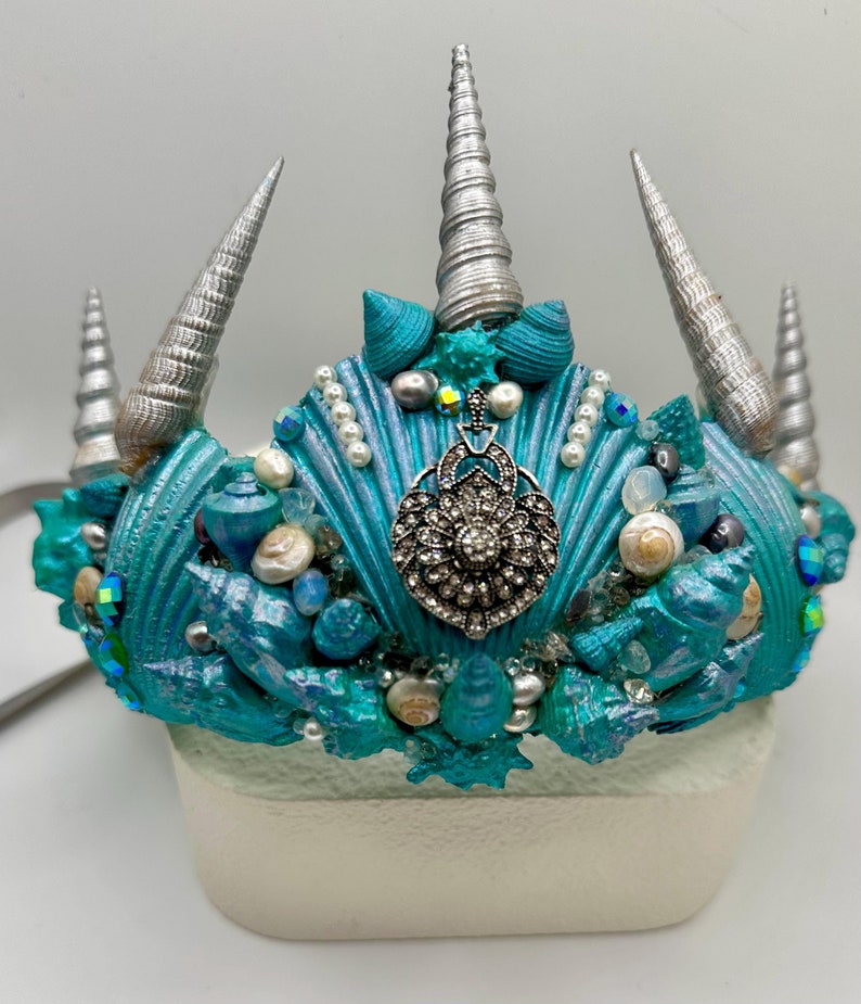 Turquoise Ocean Queen Seashell Crown – Handmade Fantasy Festival ...