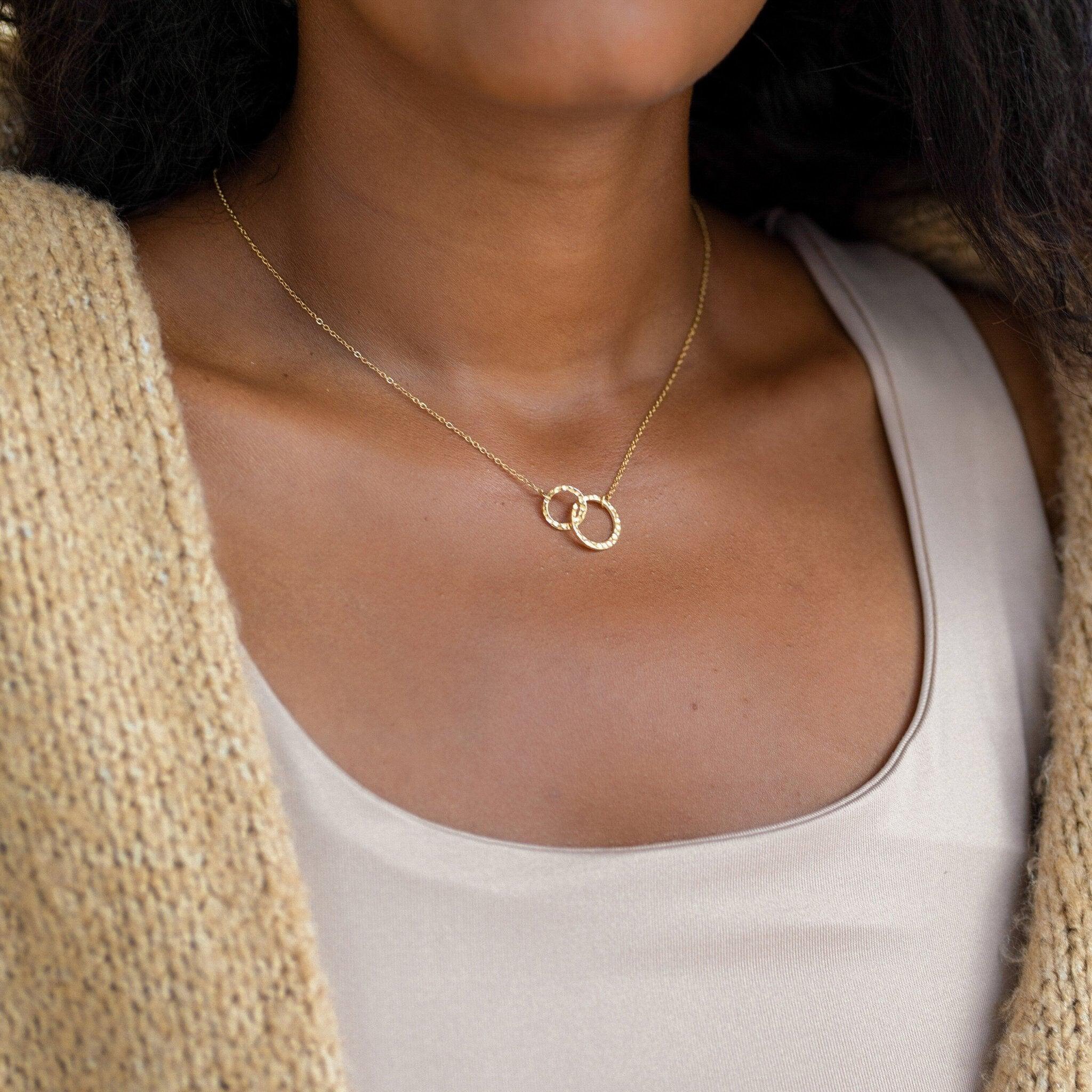 Interlocking double circle necklace store