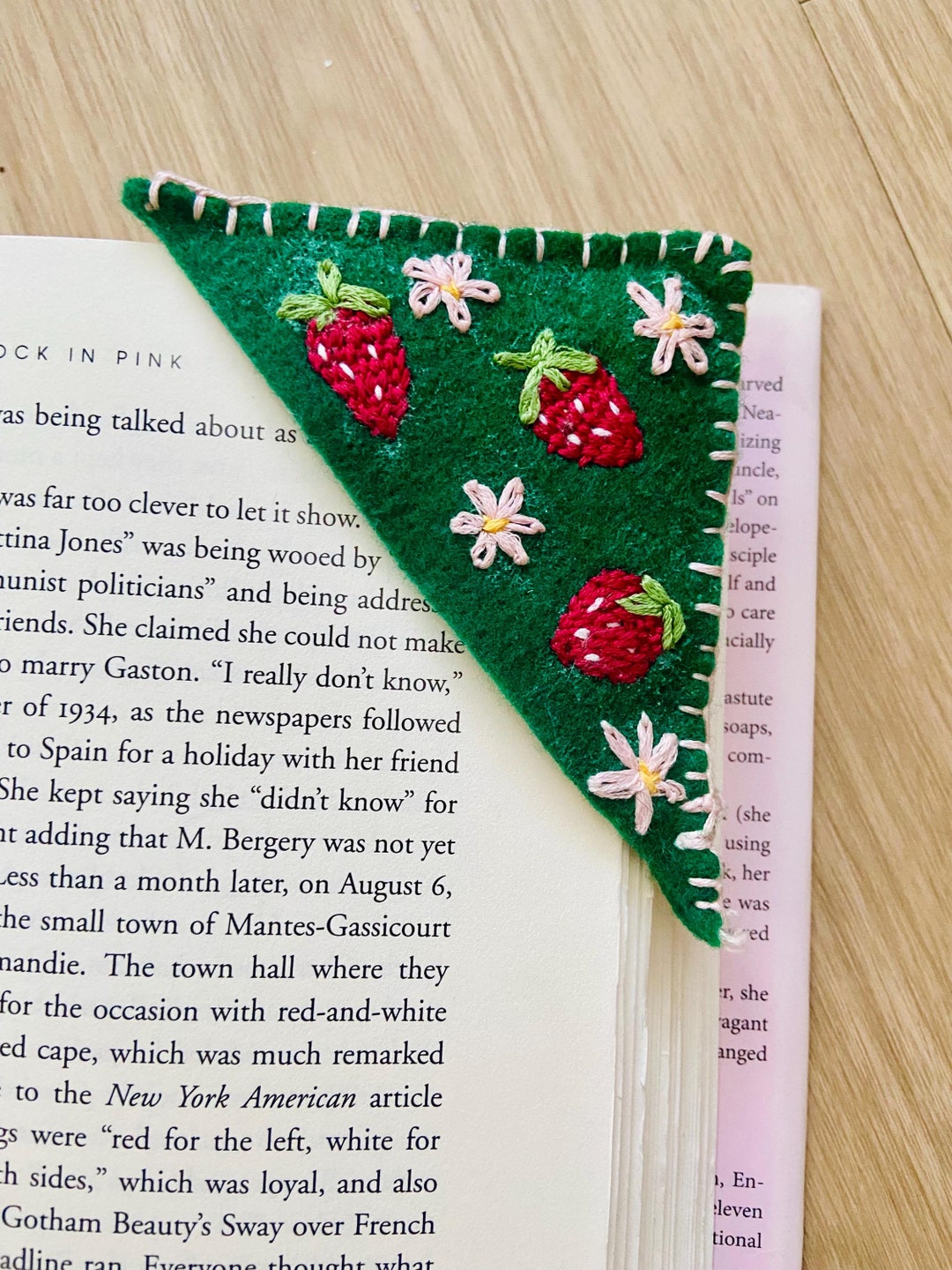 Hand Embroidered Felt Bookmark: Strawberry Fields - Etsy