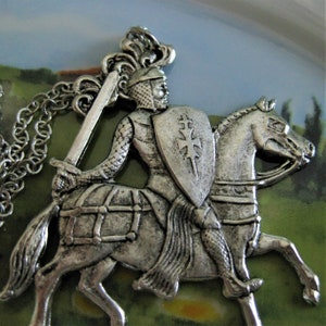 Knight Necklace Silver Sir Lancelot Knight in Shining Armor Necklace ...