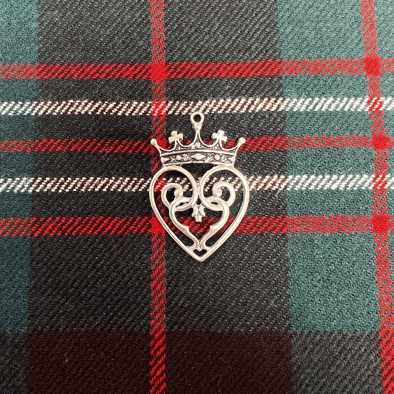 Queen Mary Luckenbooth Heart Scottish Pendant - Etsy