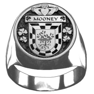 Mooney Irish Coat of Arms Gents Ring IC100 - Etsy