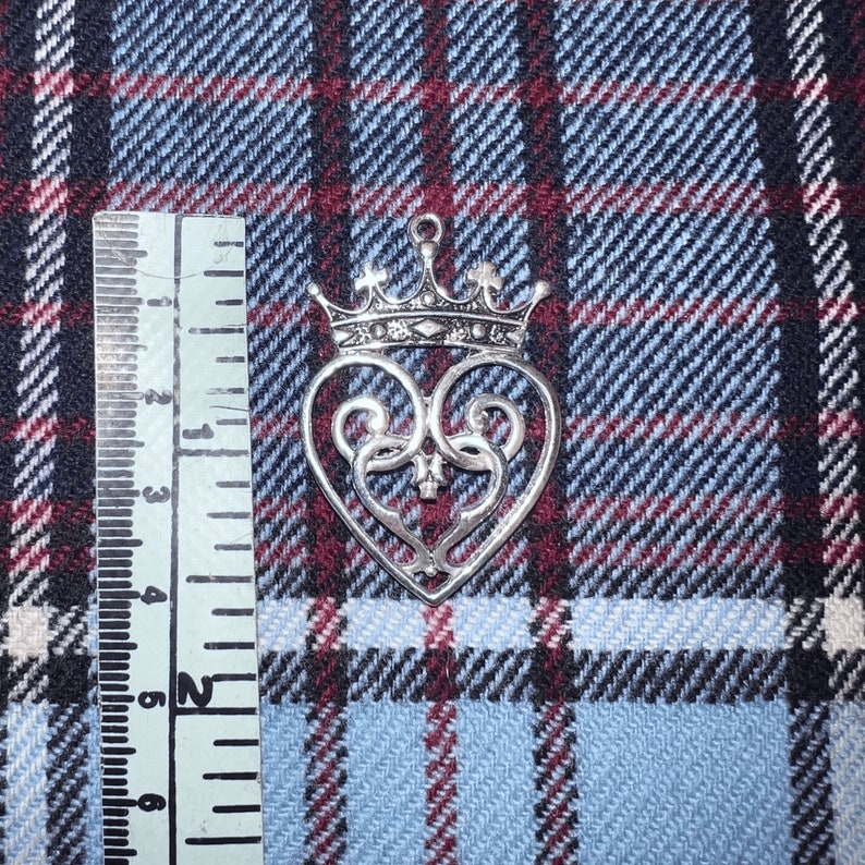 Queen Mary Luckenbooth Heart Scottish Pendant - Etsy