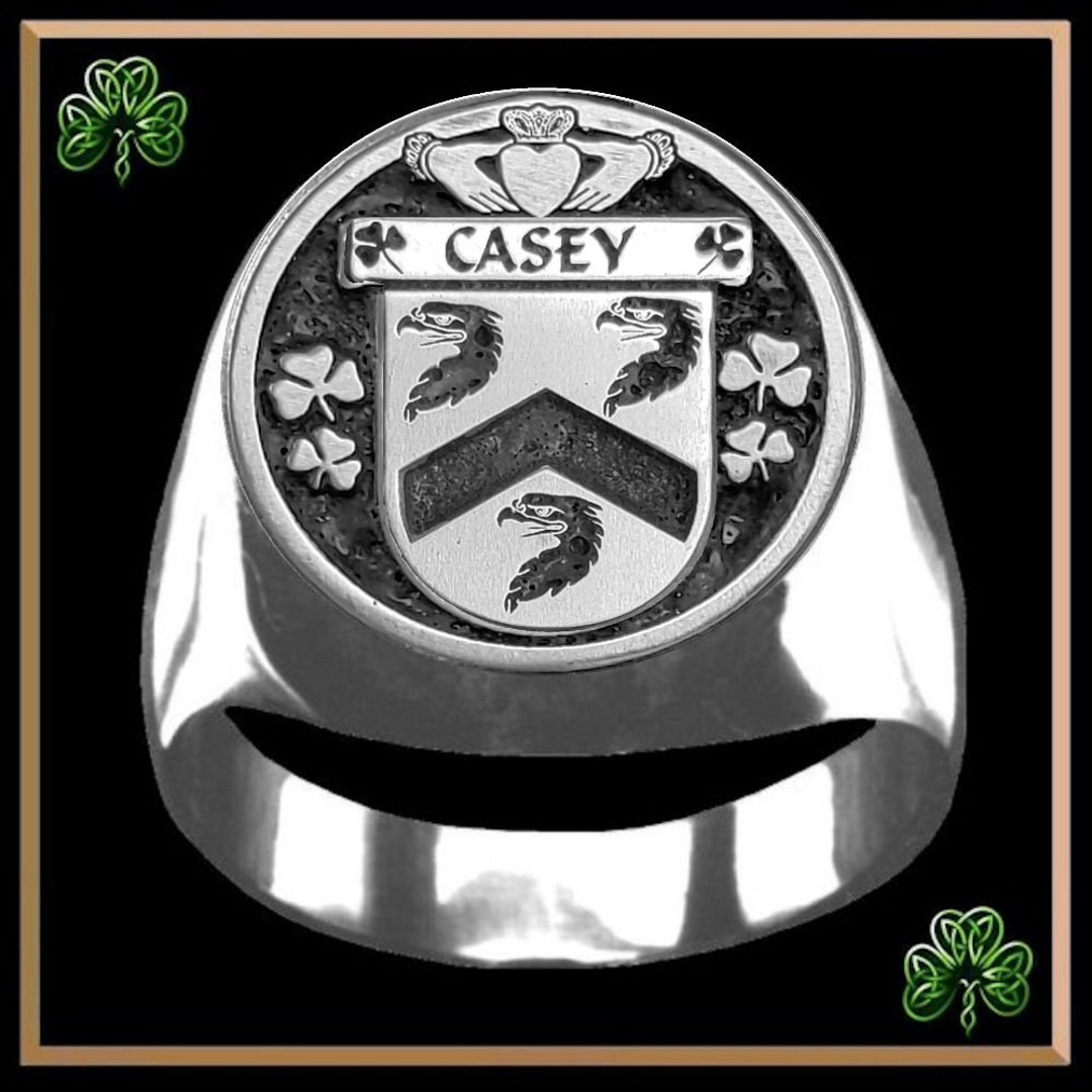 Casey Irish Coat of Arms Gents Ring IC100 - Etsy