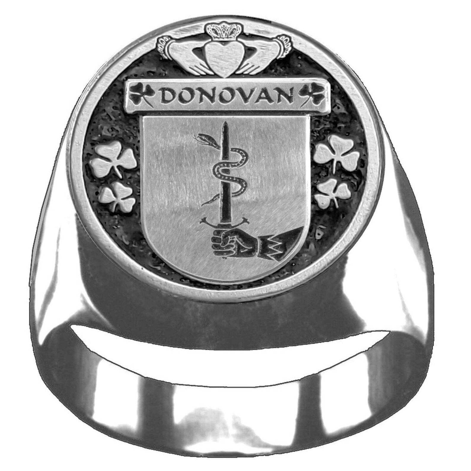 Donovan Irish Coat of Arms Gents Ring IC100 - Etsy