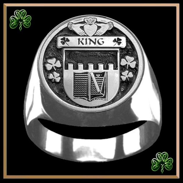 King Coat of Arms Ring - Etsy