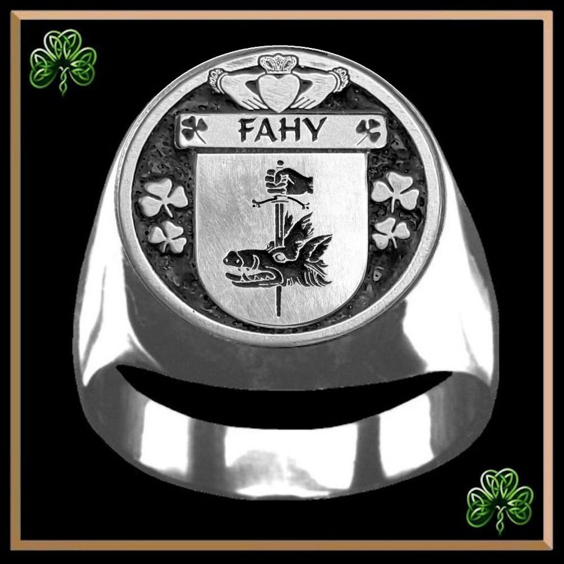 Fahy Irish Coat of Arms Gents Ring IC100 - Etsy