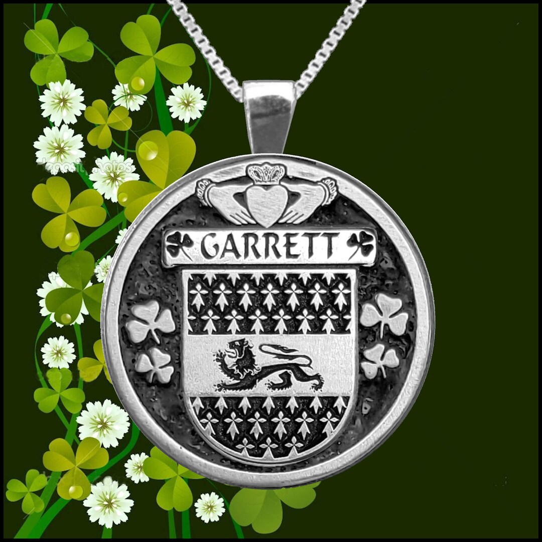 Garrett Irish Coat of Arms Disk Pendant, Irish - Etsy