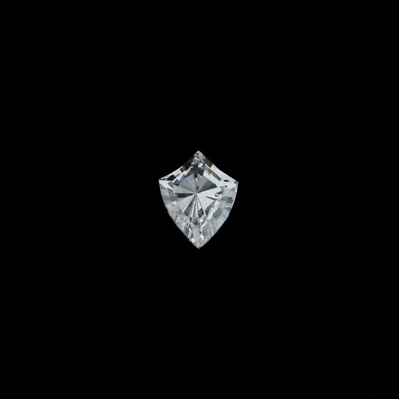 IGI Certified 0.50 CT to 3.0 CT Shield Cut Lab Grown Diamond for Studs ...