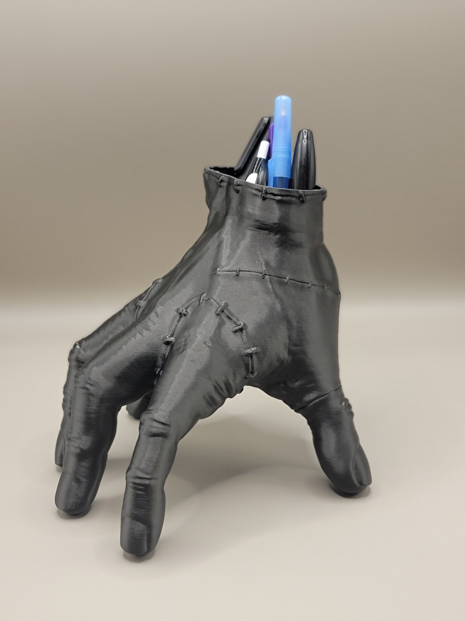 Creepy Severed Hand Pen Holder Spooky Halloween Pencil Holder, Horror ...