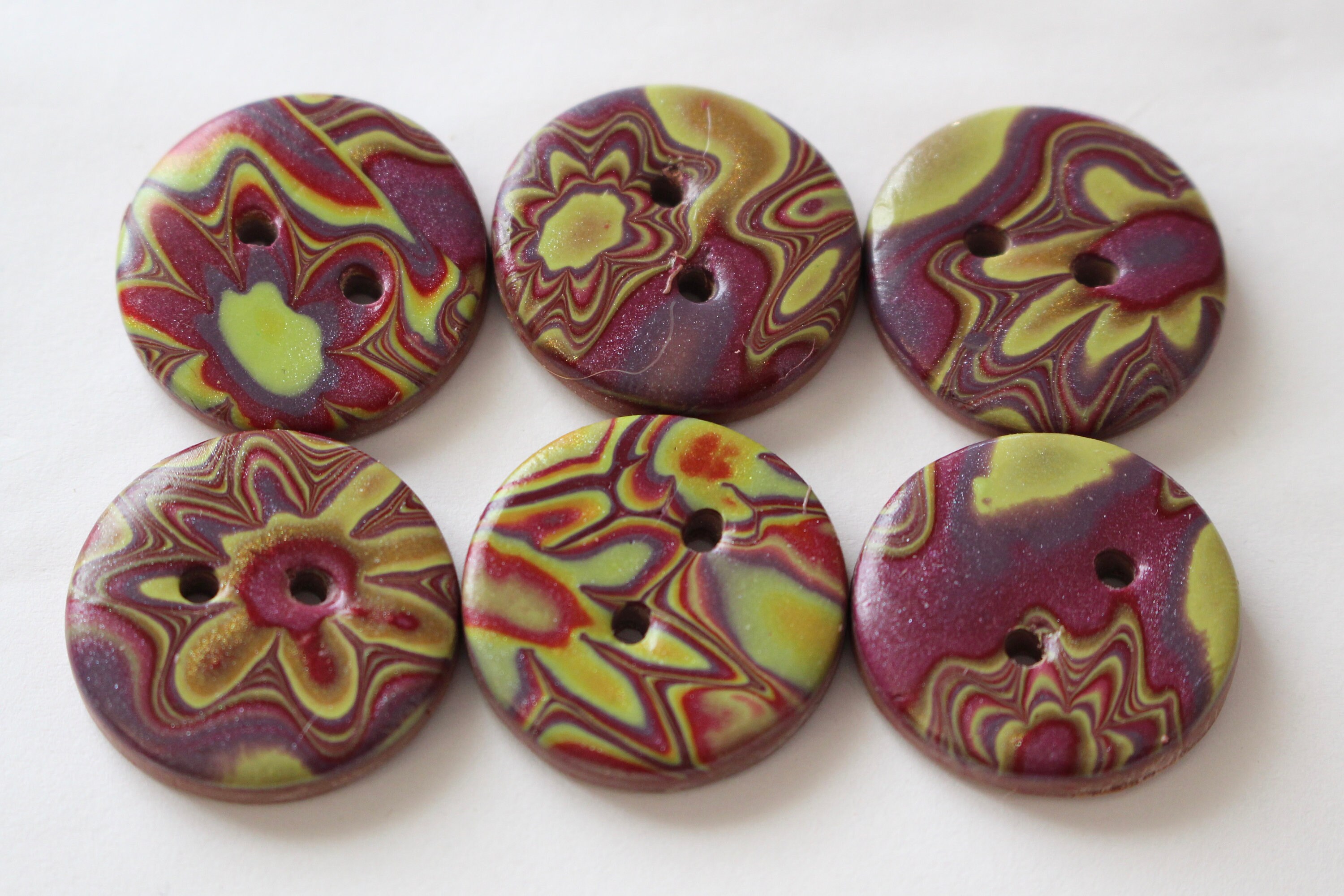 Big Burgundy buttons 1 1/2 inch buttons for Upcycling 1 inch | Etsy