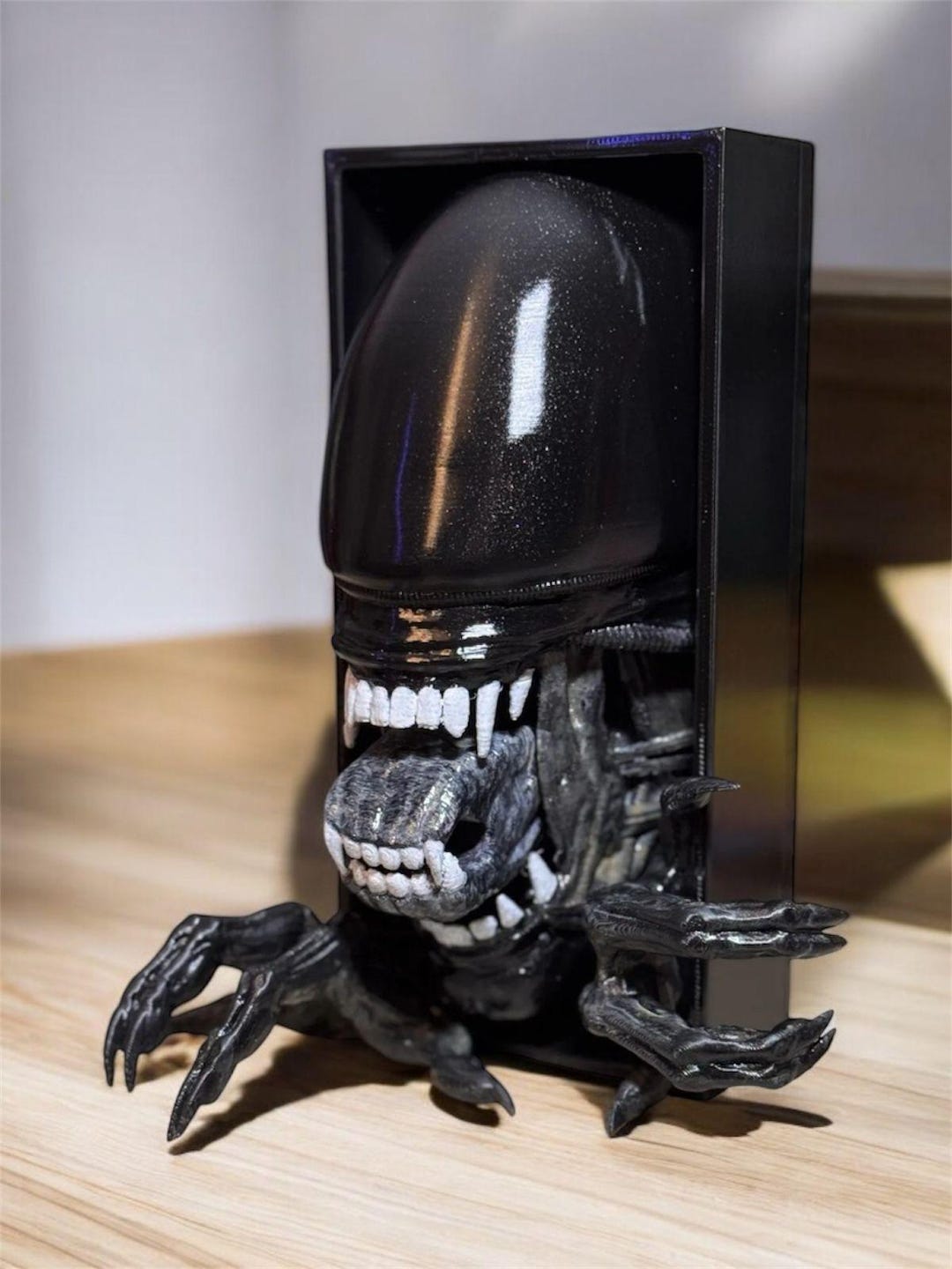Alien Horror Decor Xenomorph Book Nook Gift Library Decor Bookshelf ...