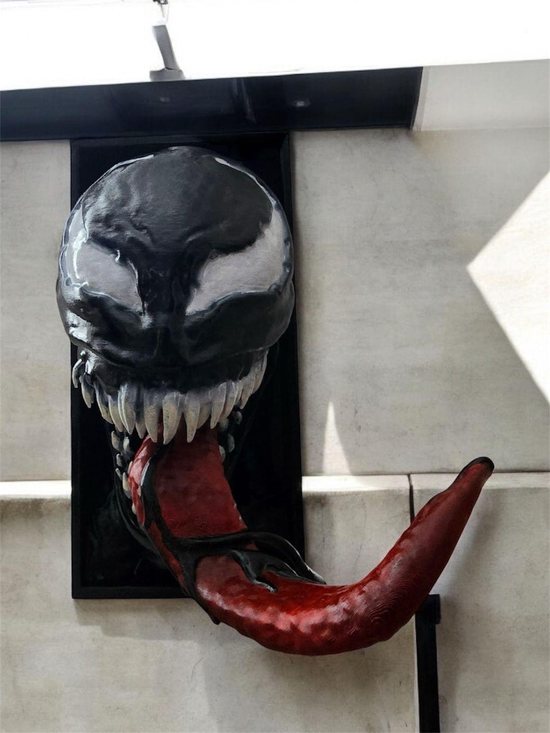 Venom Themed Bookshelf Decor Marvel Fans Gift Desktop Decor Gamer Decor ...