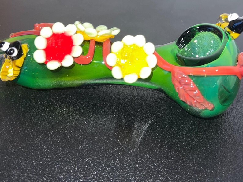 Buzzing Bee Glass Pipe - Etsy