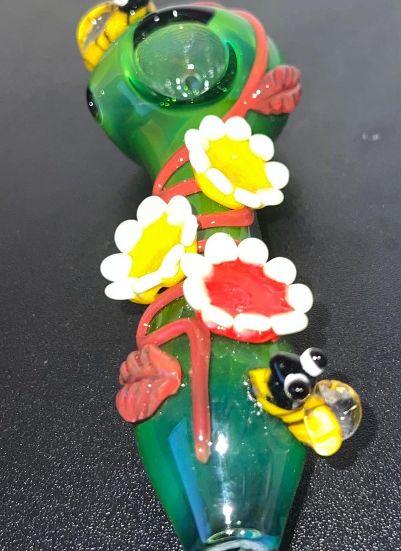 Buzzing Bee Glass Pipe - Etsy