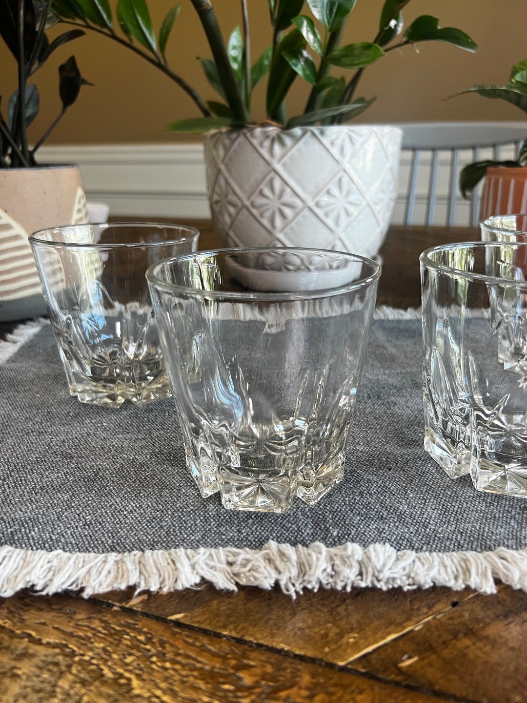 Vintage Clear Starburst Base Glass Tumblers Set of 4 Mid-century Rocks ...
