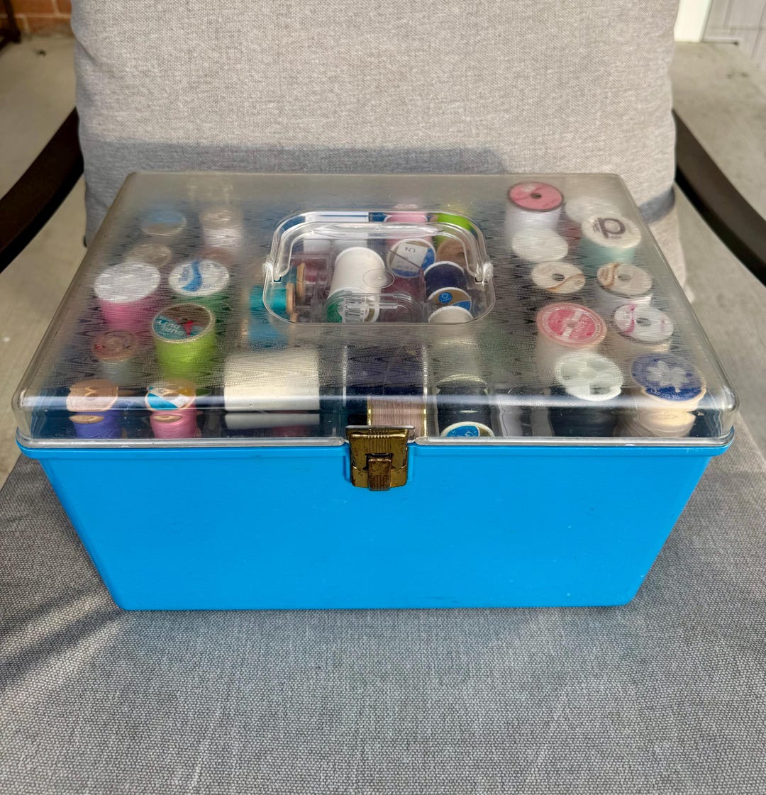 Vintage Wilson Wil-hold Blue Plastic Clear Top Sewing Craft Box With ...