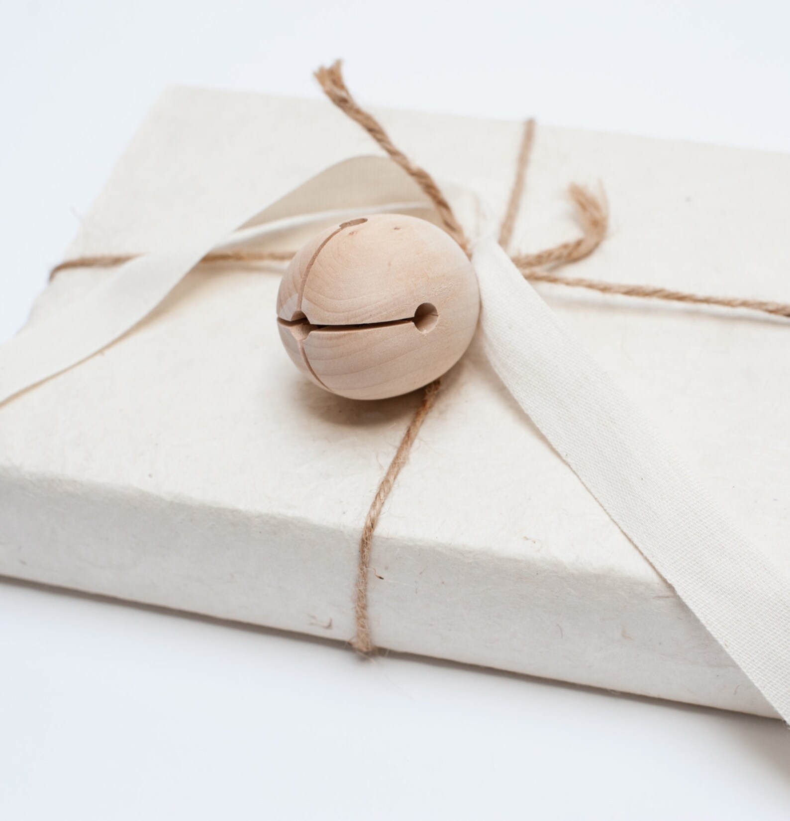 5 Wooden Bells - Etsy