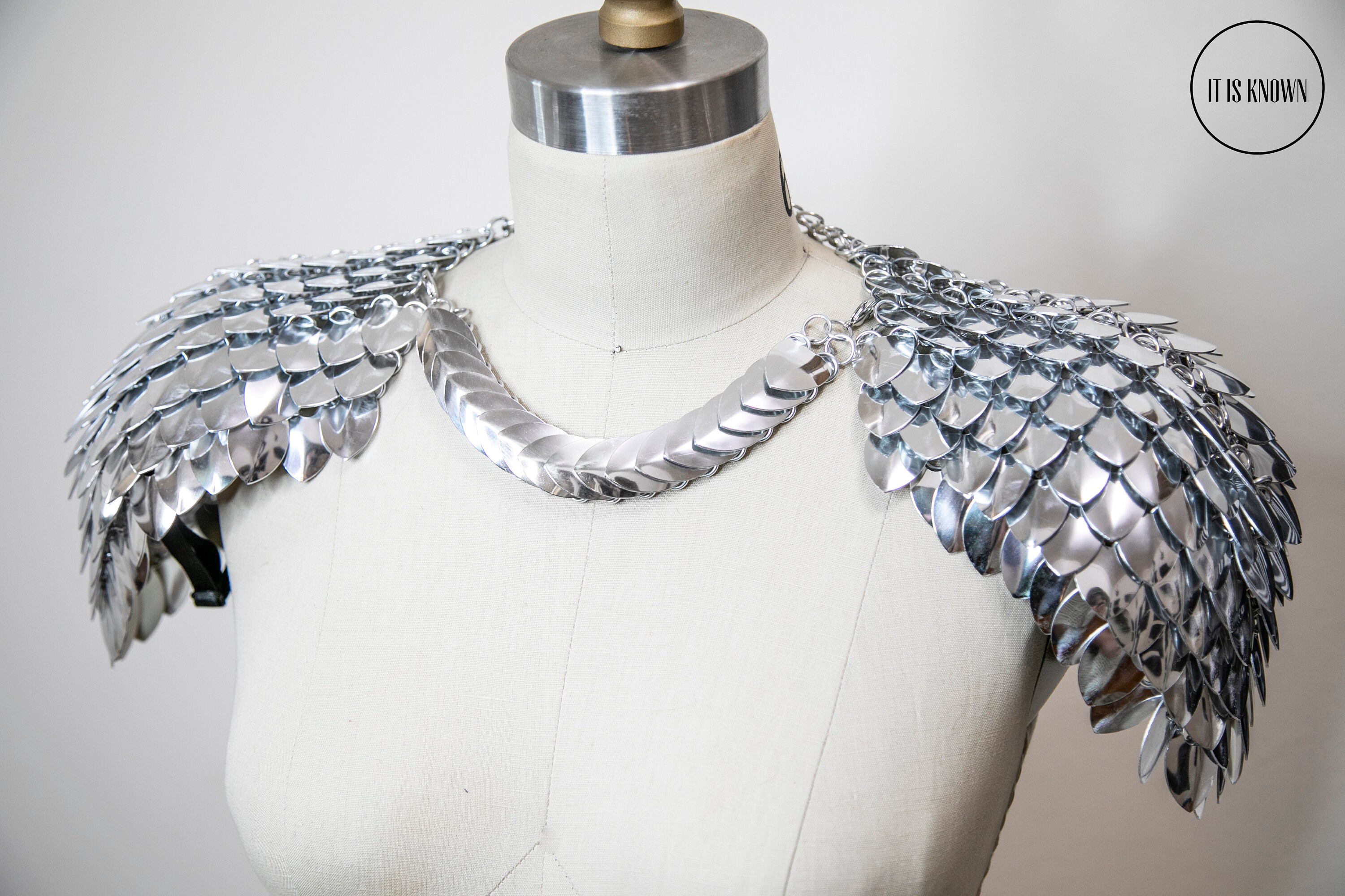 The Raven-feathers Scale Mail Chainmail Fantasy LARP Pauldrons - Etsy ...