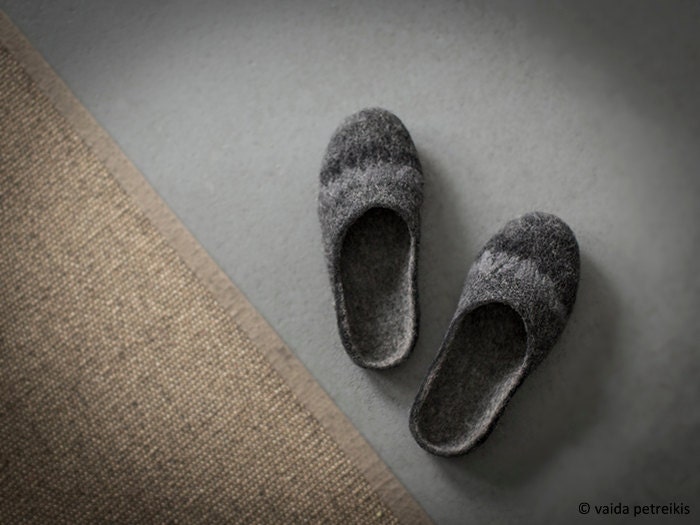 Felted Slippers Women House Shoes Boiled Wool Clogs in Dark - Etsy