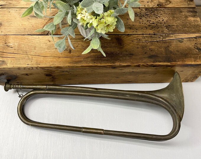 Vintage Brass Bugle- Trumpet- Decorative Musical Instrument Music Room ...