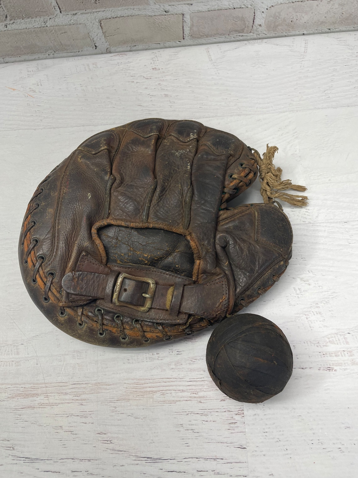 Antique Leather Catcher's Mitt With Ball Baseball Glove - Etsy