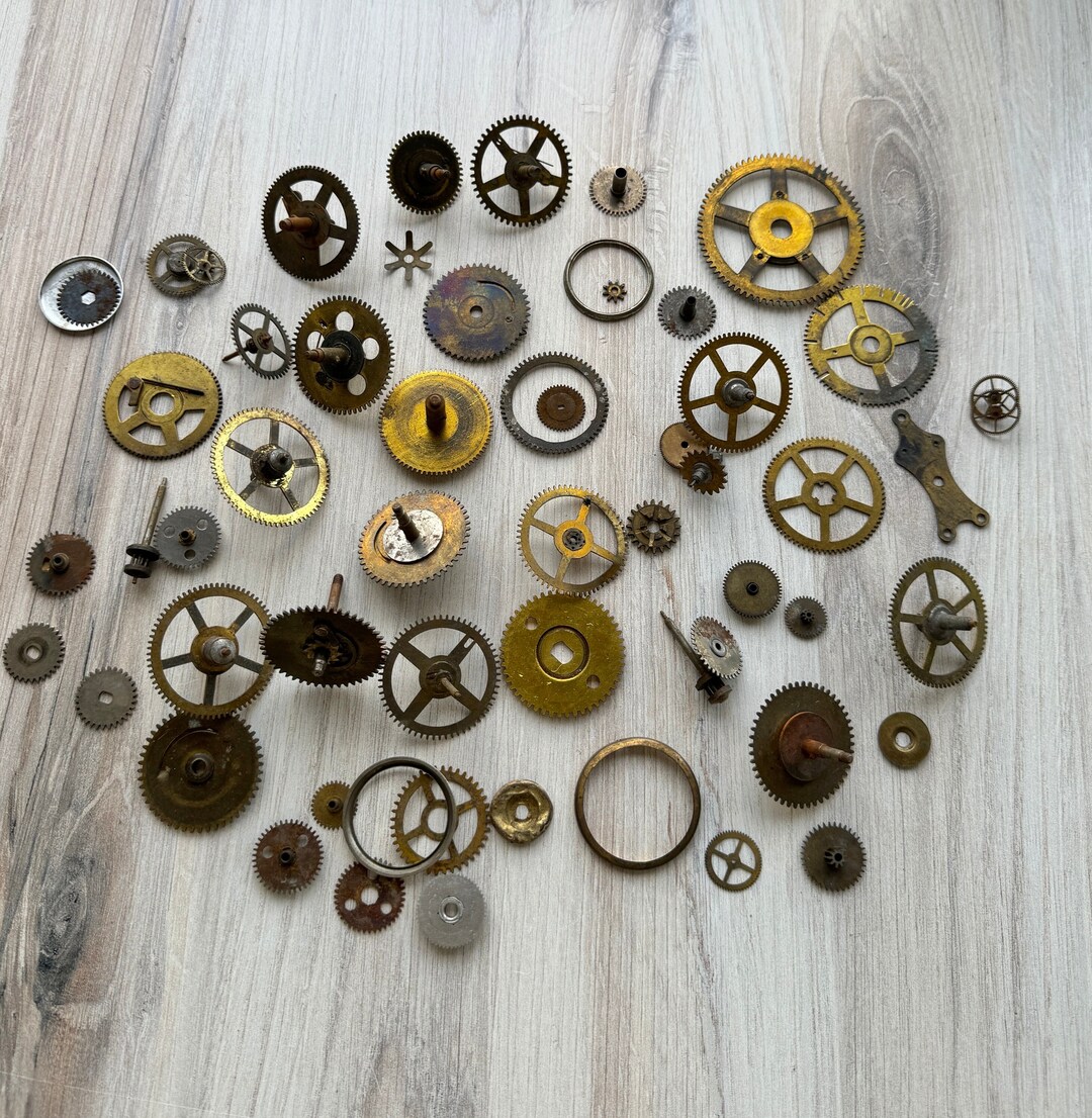Vintage Clock Parts Large Lot of Gears Cogs Clock Repair Steampunk ...