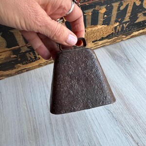 Vintage Iron Cowbell, Barn Farmhouse, Cow Bell Primitive Decor, Vintage ...