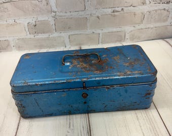 Distressed Vintage Green Metal Box With Tray With Latch Green Container ...
