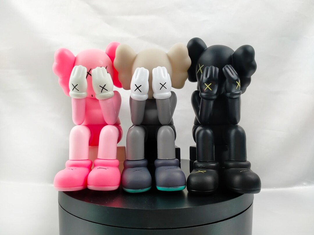 Kaws 3D Art Decorations KAWS Cover Face Figurine Ornament Kaws Desktop ...