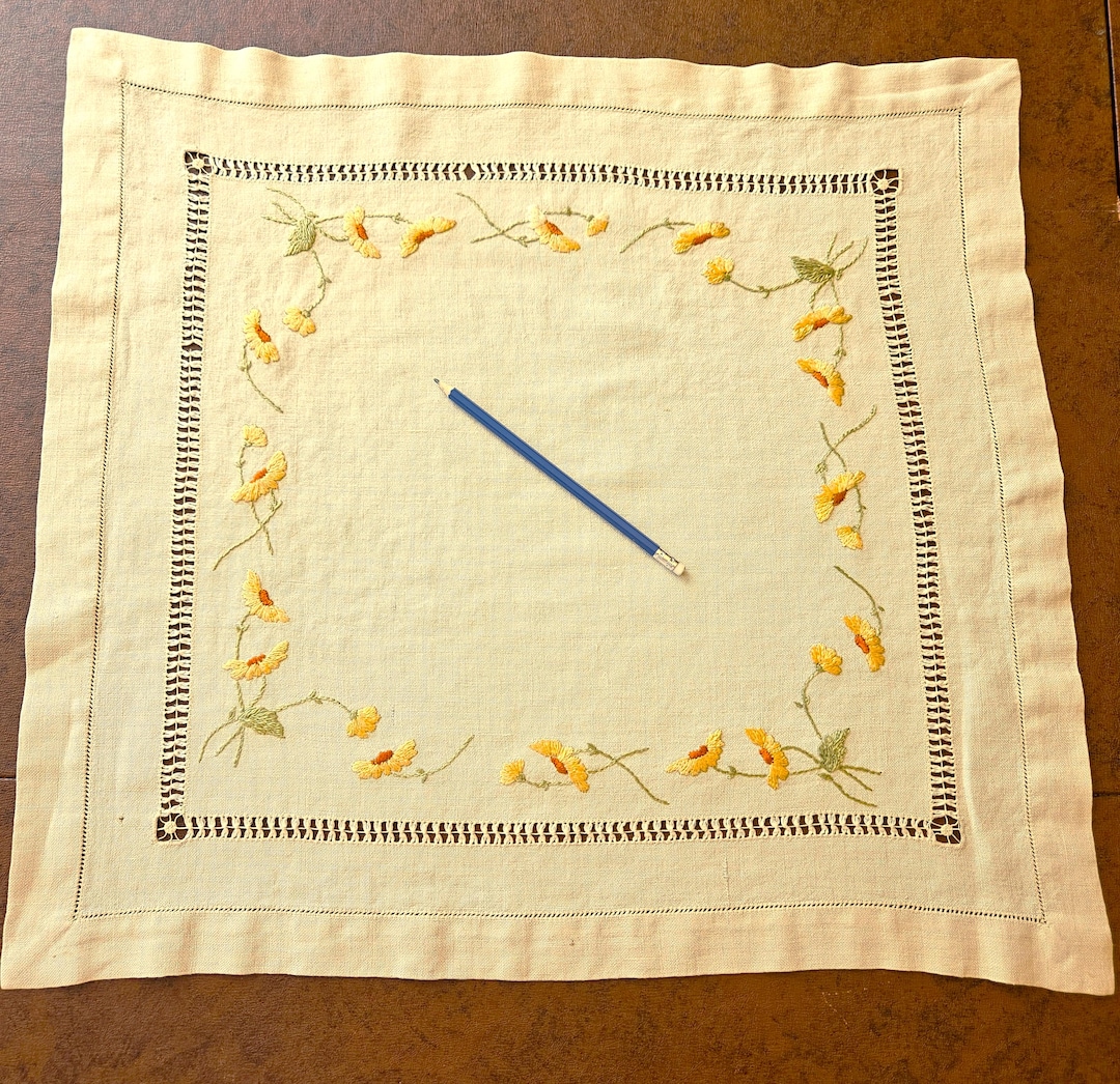 Floral Table Topper or Centerpiece Doily 24" Sq, Society Silk Style ...