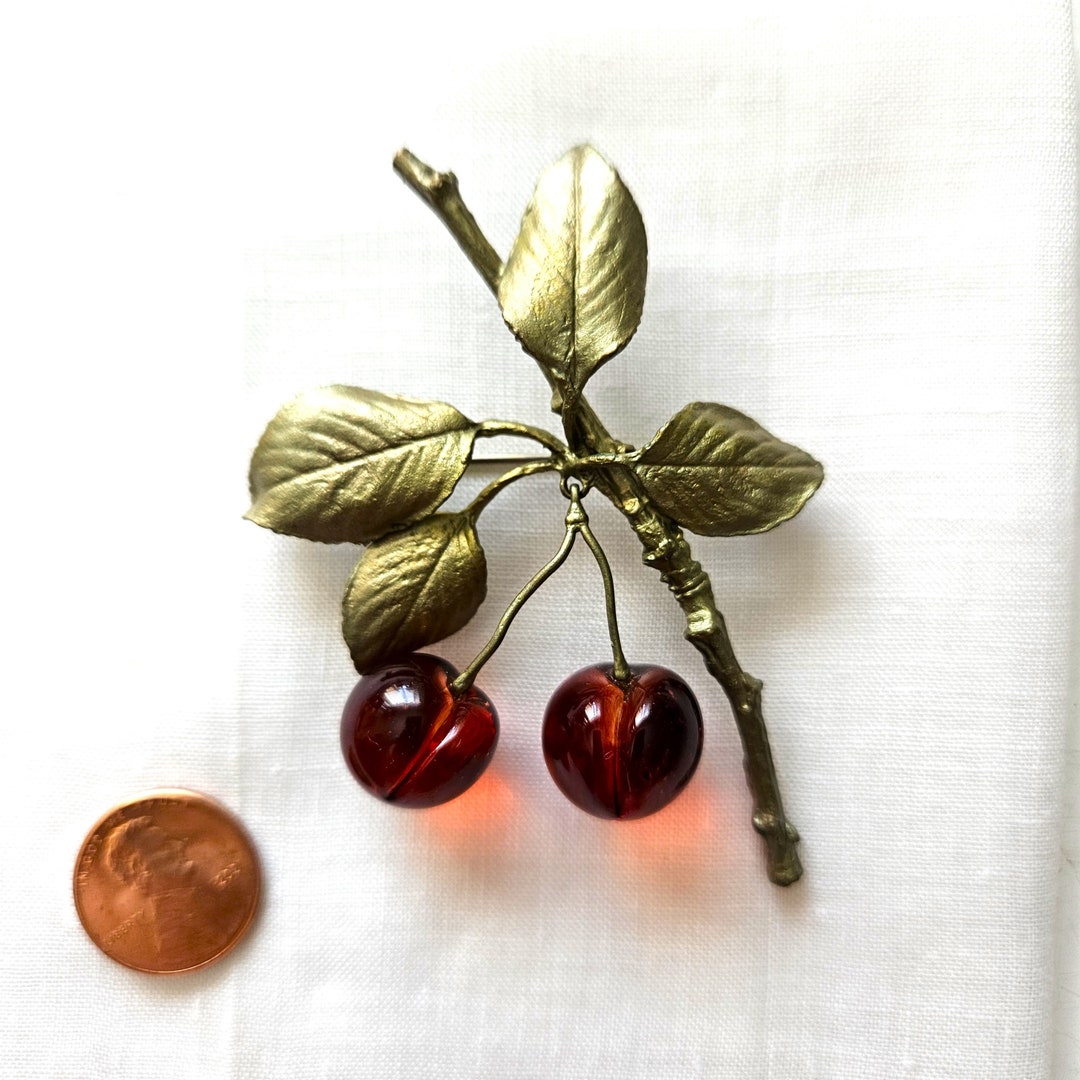 Broche articulée Michael Michaud Cerises, bronze avec perles de verre ...