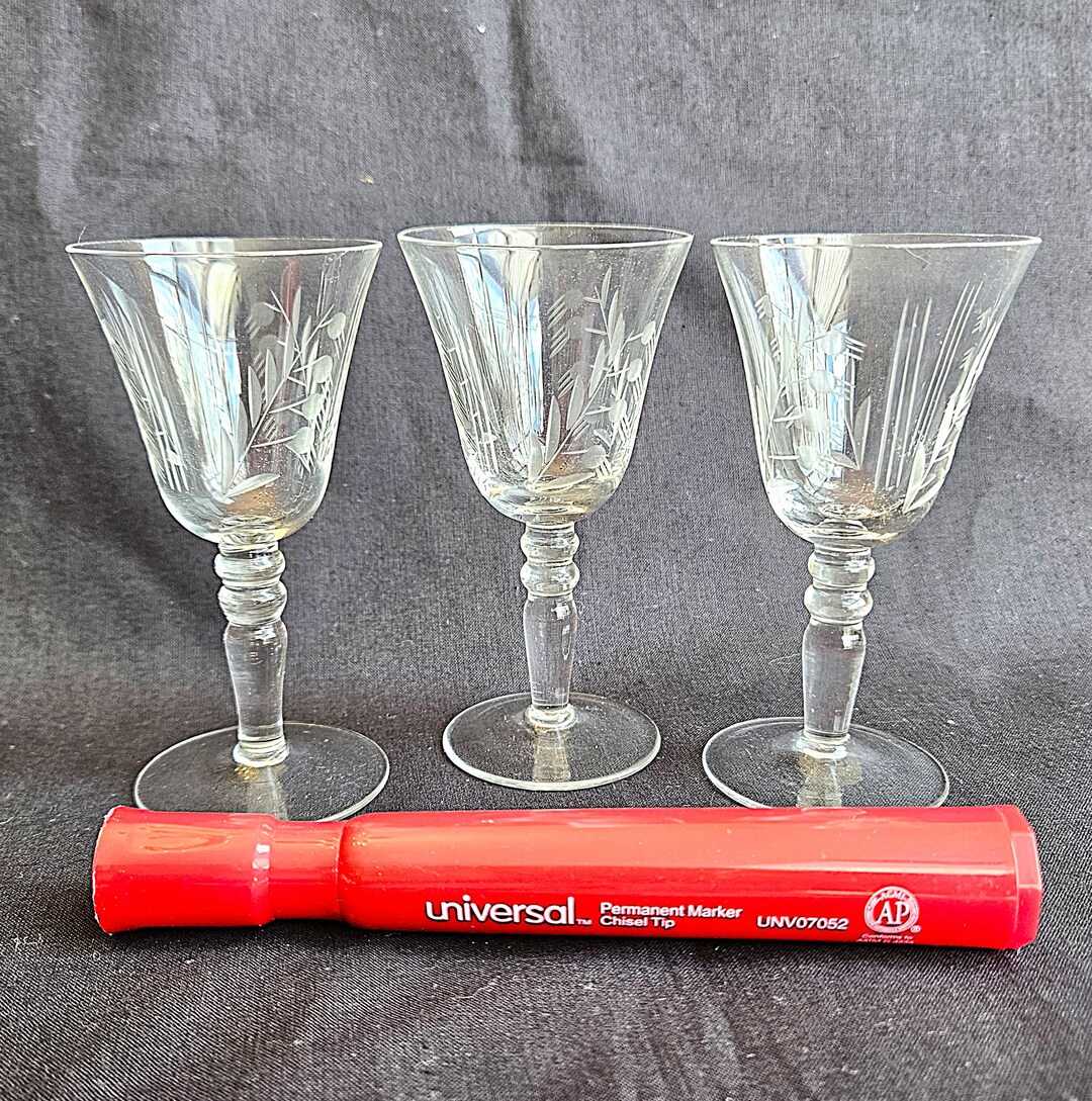 3 Lily of the Valley Footed Cordial, Aperitif or Communion Glasses ...