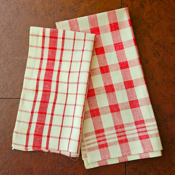 Red plaid dish towels store