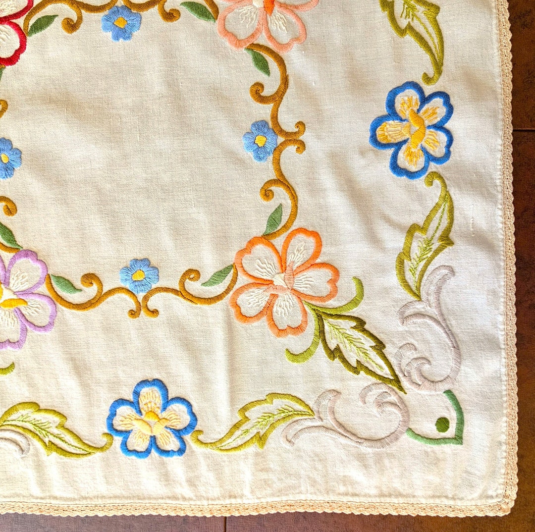 Floral Table Topper, 28 Sq Mission, Arts & Crafts Heavy Crewel ...