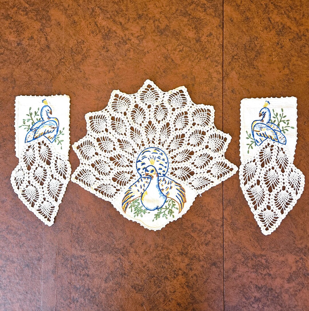 Peacock Antimacassar Set or 3-pc Vanity Doily Set, Pineapple Stitch ...