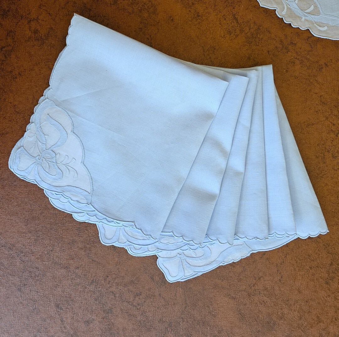 6 Madeira Blue Bow Dinner Napkins, Ribbon Appliques & Leaf Shadow ...