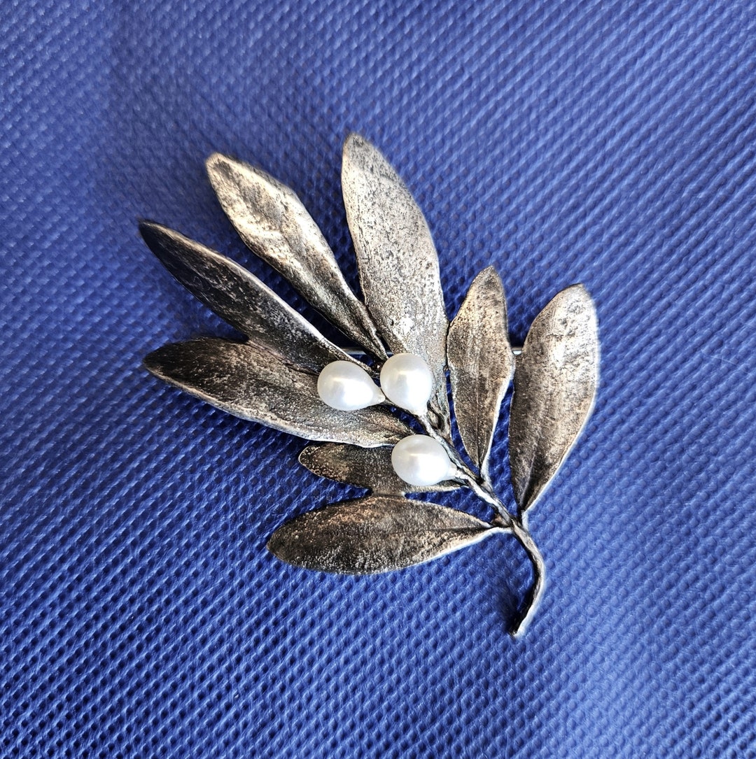 Michael Michaud Olive Pin or Brooch Metropolitan Museum of Art Marked ...