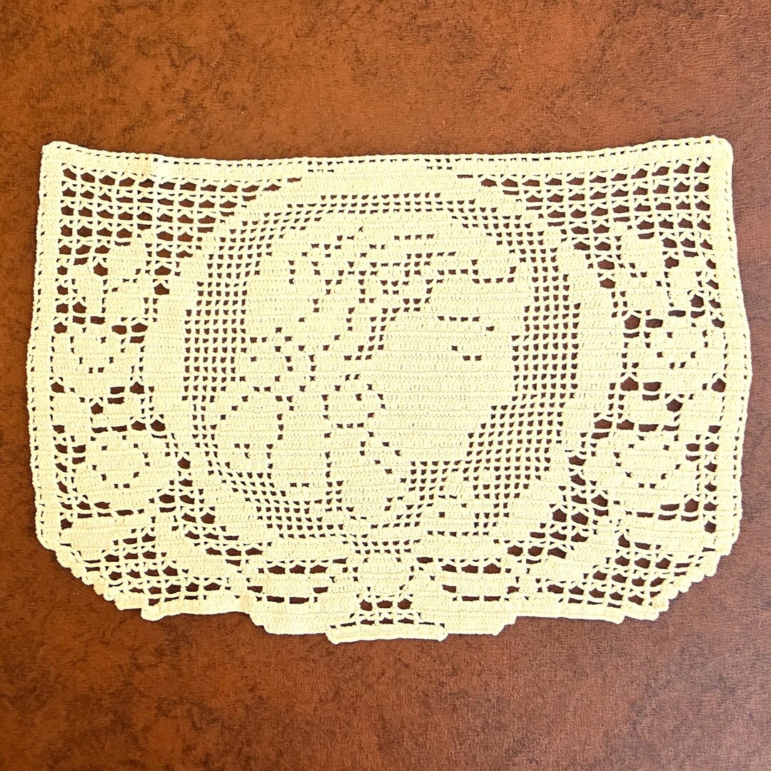 Woman's Profile Filet Crochet Panel, Antimacassar, or Tea Tray Cloth ...