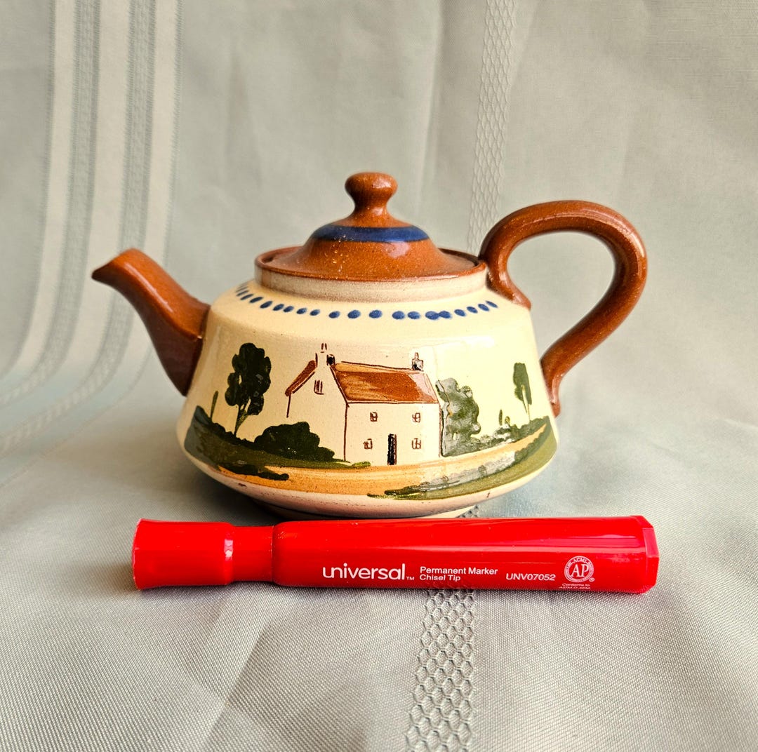 Torquay Mottoware Small Teapot, Hand Painted Cottage, Auld Land Syne ...