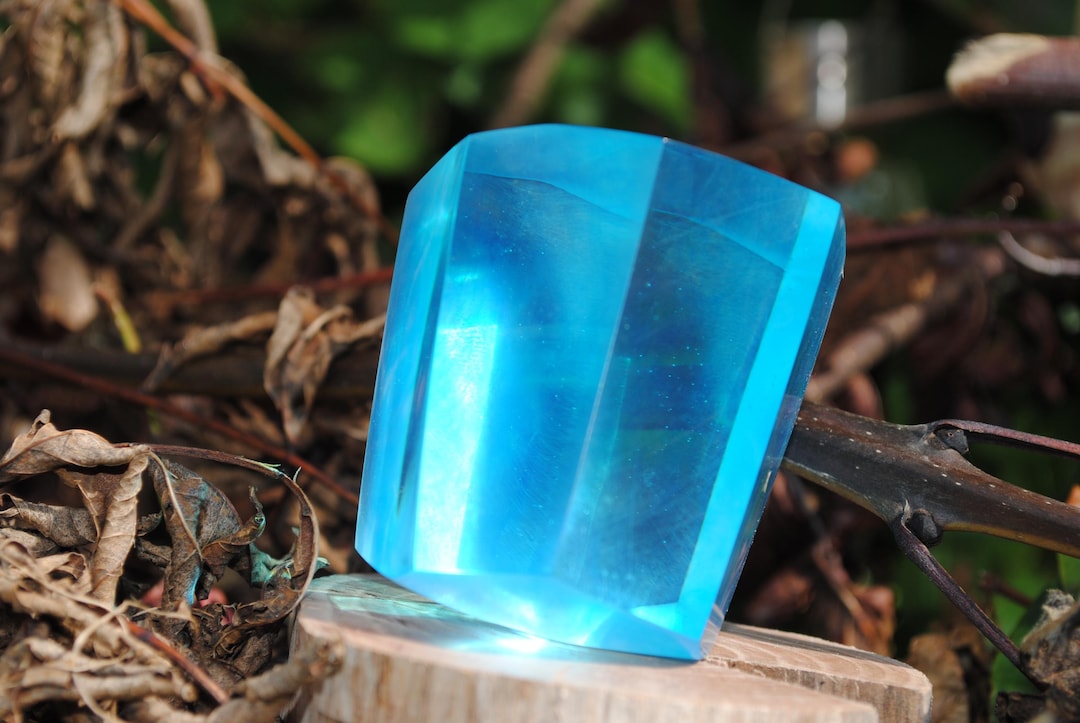 Ice Gem / Blue Crystal / Resin Crystal / Role-playing / D&D / Cosplay ...