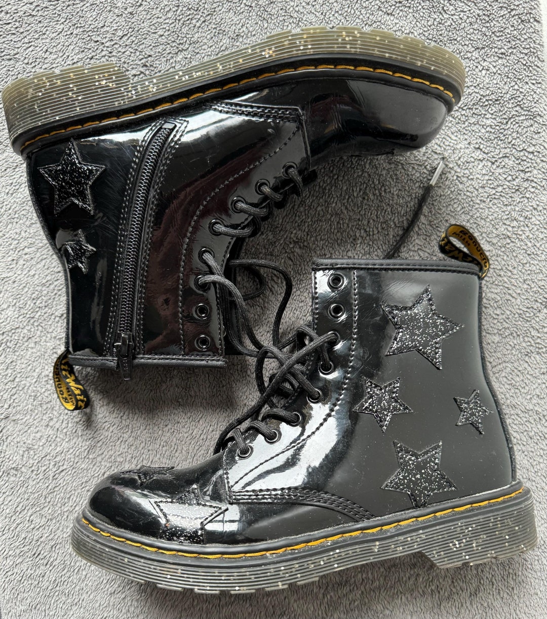 Doc Marten Girls Shiny Patent Combat Boots With Stars & Glitter Soles ...
