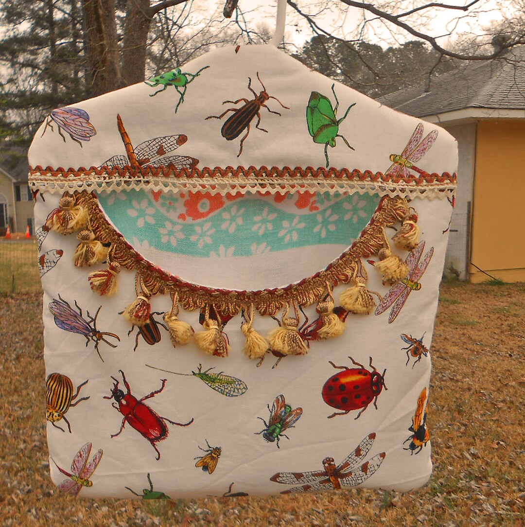 CLOTHESPIN BAG Wonky Bug's Life Roomy Pocket Line Drying Tassels Rick ...