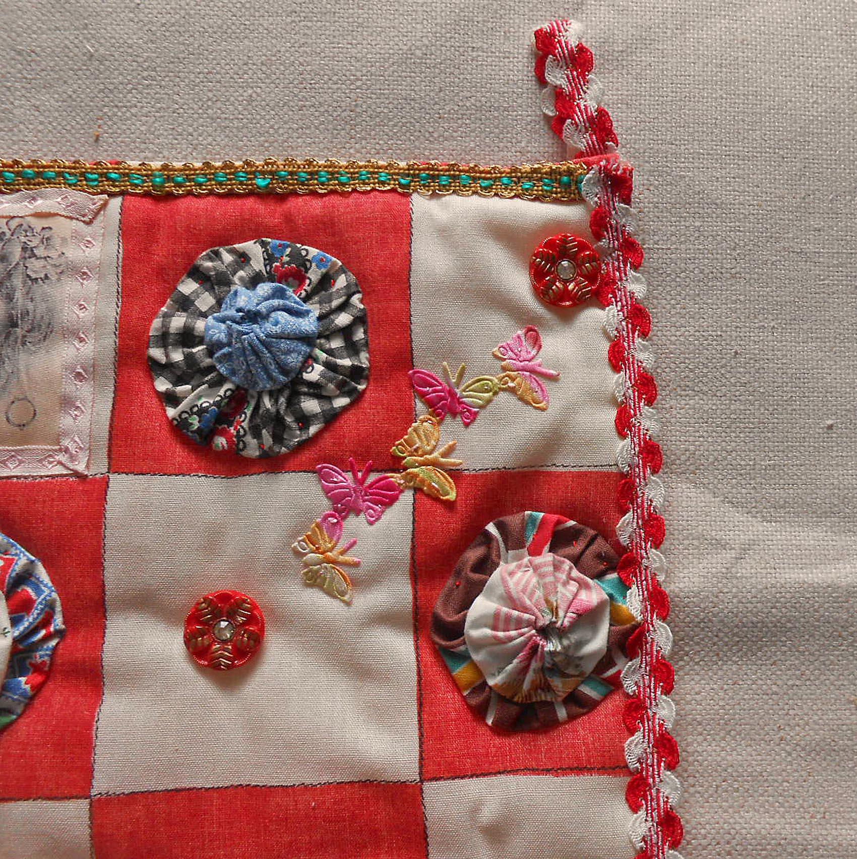 GYPSY FAIRY Red & White Collage Silk Print Parrot Art Deco Yoyos Fan ...