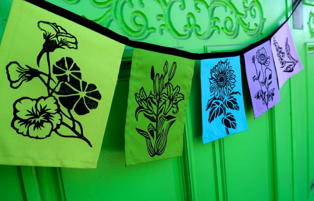 Garden Flags With Flowers - Flower Flags Jewel Tones - Garden Prayer ...